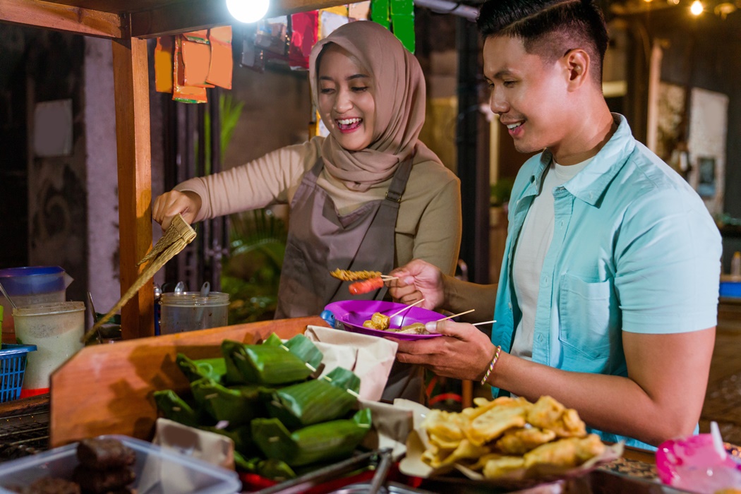 3 Ways to Eat Right for A Healthy Hari Raya Celebration with Your Family