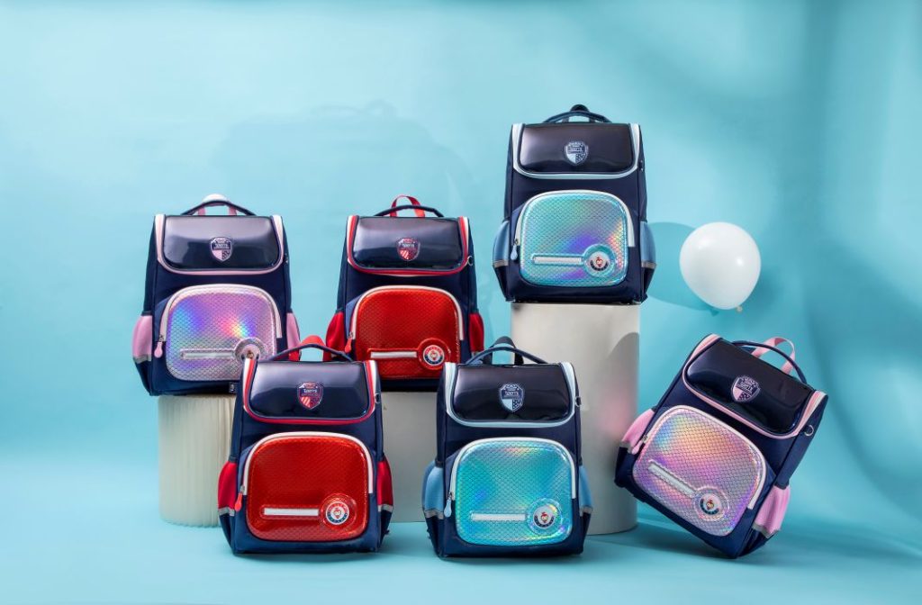 Ergonomic School Bags vs. Conventional School Bags: The Back-Saving ...